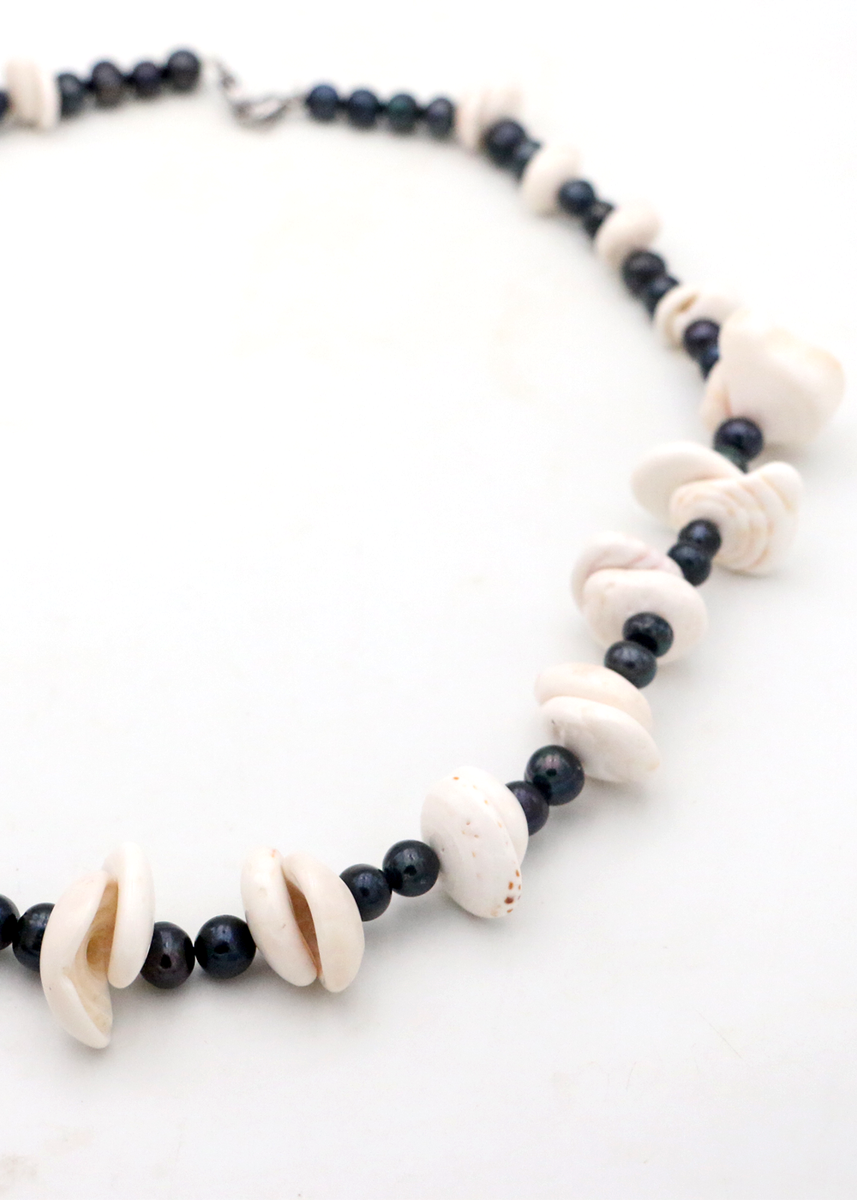 Black Pearl and Large Puka Shell Lei Necklace | KoaWood Ranch