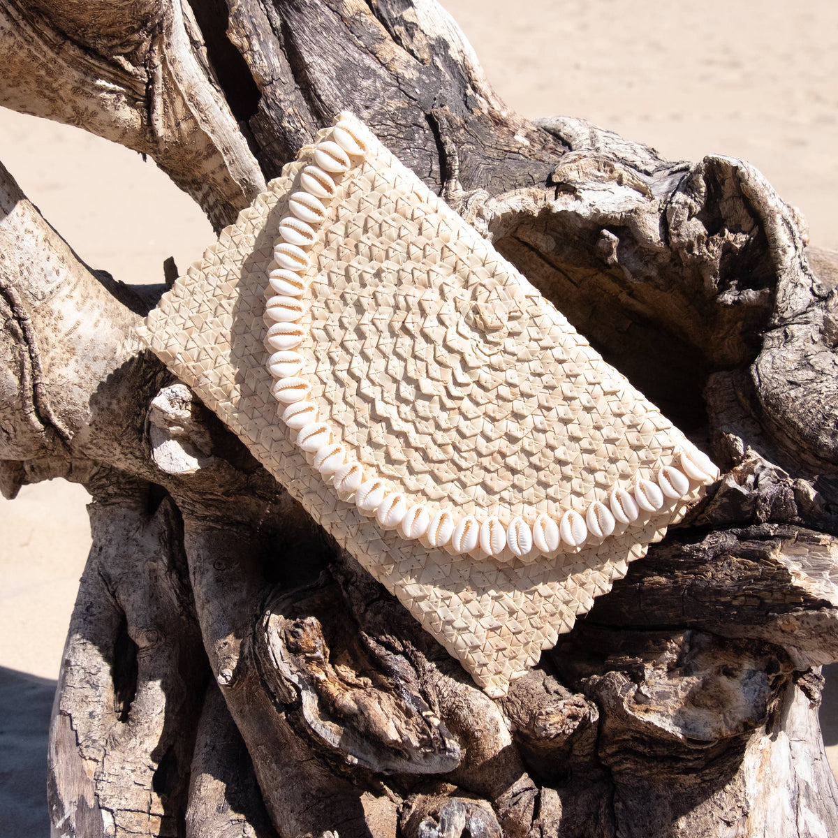 Straw Clutch - Off White with Cowrie Shell Trim | KoaWood Ranch